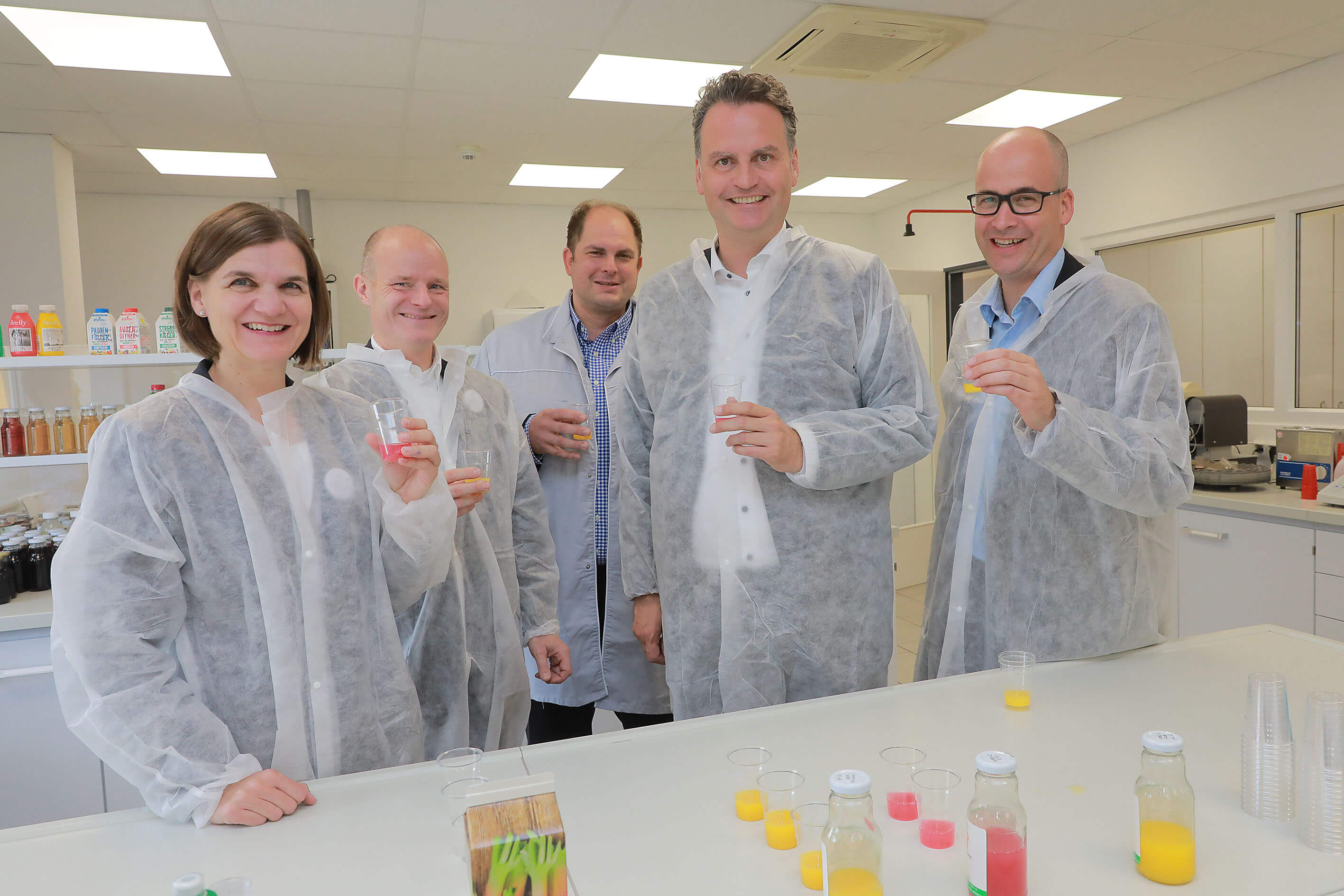 Staatssekretär zu Besuch beim Kunden Refresco – Relations & Co